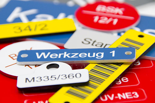 Gravierte Resopalschilder, Kabelmarkierungen, Metallschilder ...