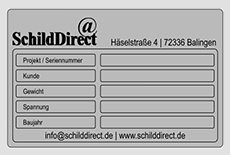 Bedruckte Kunststoff-Typenschilder schnell geliefert von SchildDirect